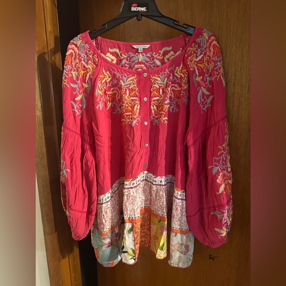 John Mark | Tops | John Mark Top Size X | Poshmark